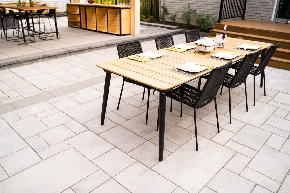 How to choose the best materials for my patio?